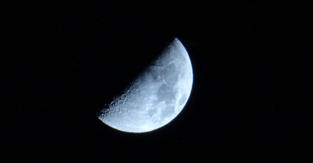 La rotation de la Lune : comment tourne-t-elle autour de la Terre